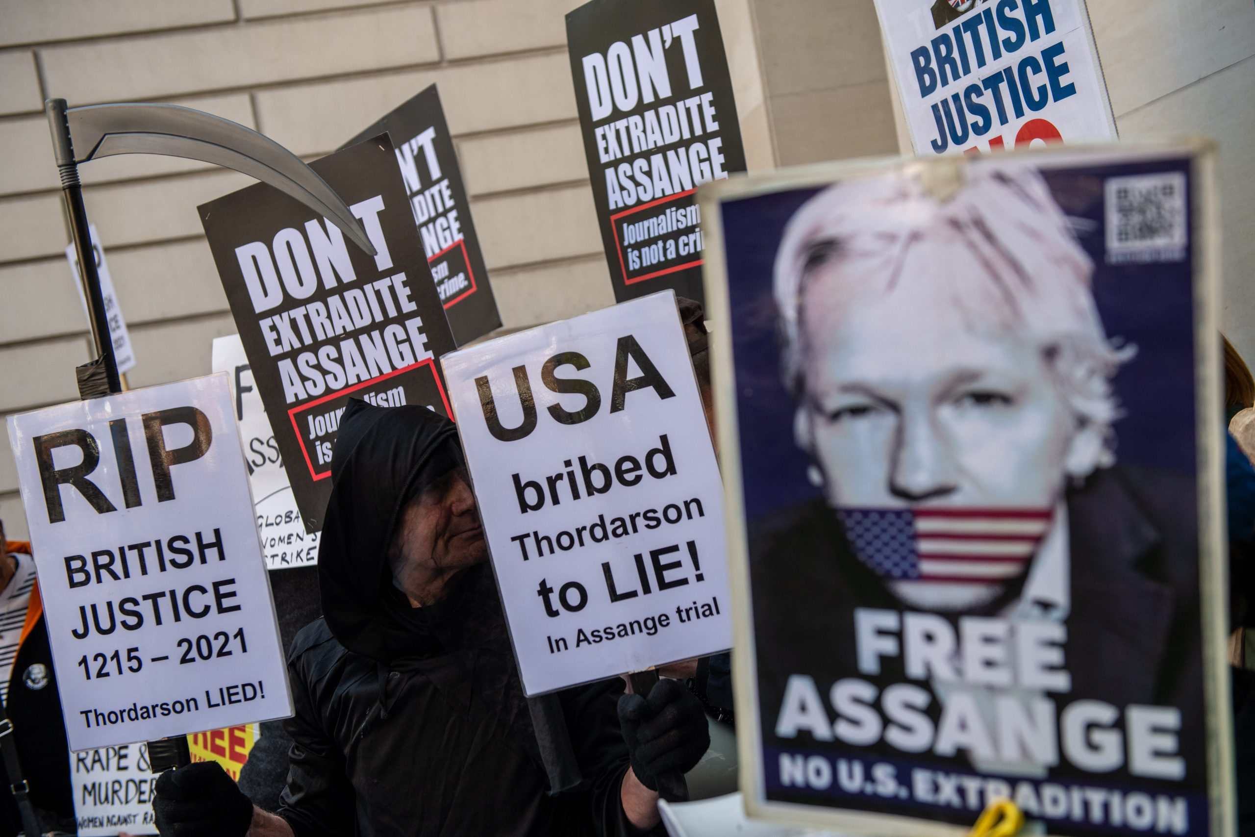 'Journalism is not a crime': Outrage as judge approves Assange ...